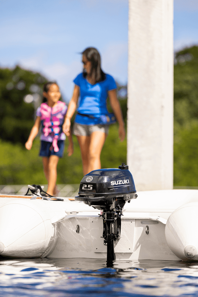 Suzuki 2.5 HP 20" Shaft (Built In Tank) Outboard Motor - DF2.5L5